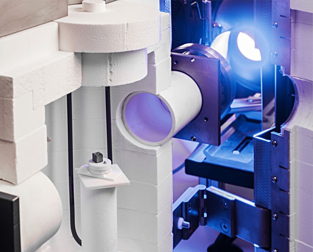 TOM_O2: High-Temperature Measuring Device for Ceramic and Glass Testing